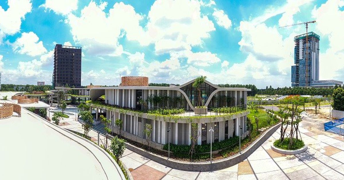 Cận cảnh Hikari Complex, dự án với kiến trúc bê tông trần tại Việt Nam